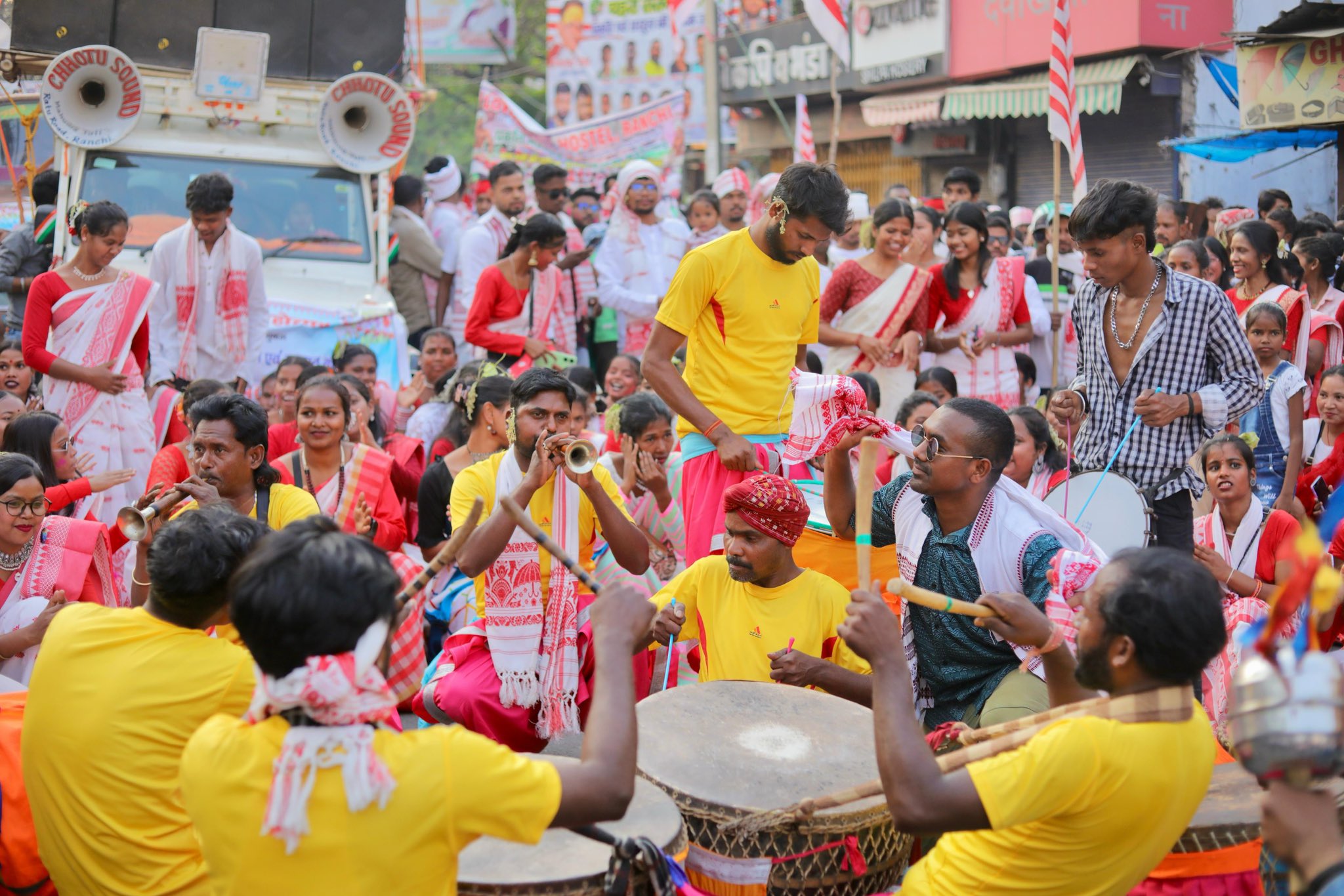 Sarhul Festival: A Tribute to Nature & Tribal Heritage – Indrosphere