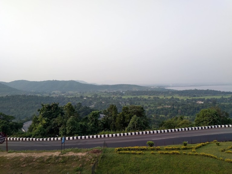 Exploring Patratu Valley: Adventure & Serenity Awaits – Indrosphere