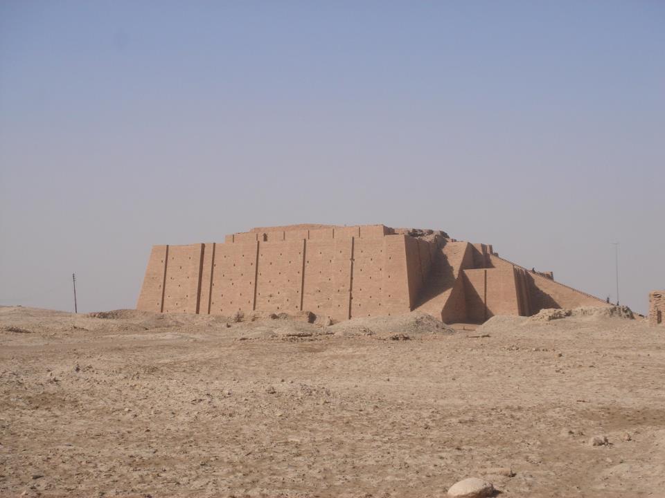 Ziggurats: Bridging Heaven & Earth in Ancient Mesopotamia – Indrosphere