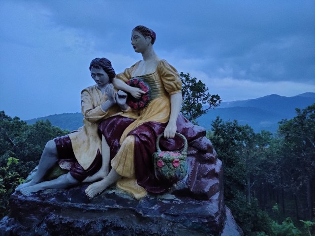 A Journey to Netarhat: Chasing Sunsets, Stories, & Serenity – Indrosphere