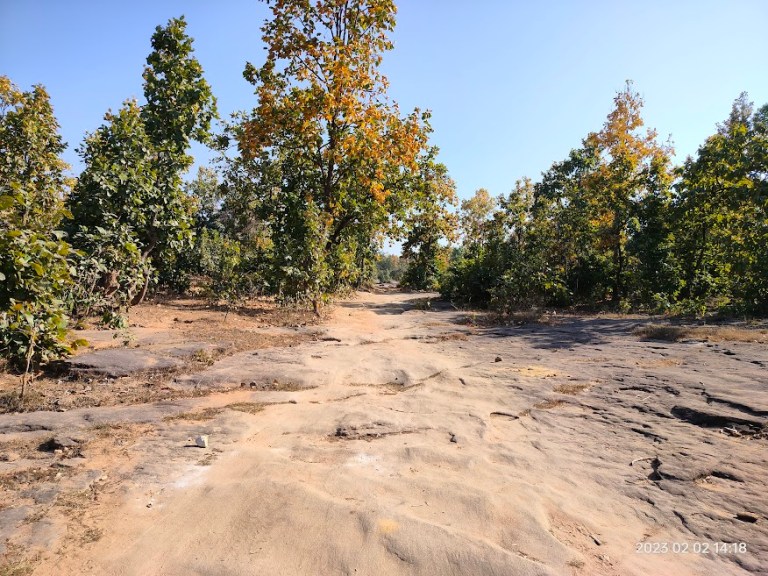 Echoes in Stone: A Journey to the Isko Caves of Jharkhand – Indrosphere