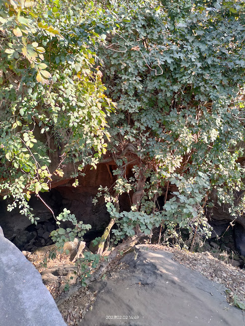 Echoes in Stone: A Journey to the Isko Caves of Jharkhand – Indrosphere