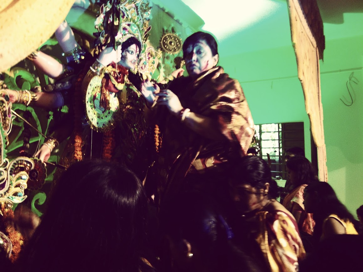 Sindur Khela: A Crimson Celebration of Bengali Womanhood & Unity ...