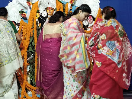 Sindur Khela: A Crimson Celebration of Bengali Womanhood & Unity ...