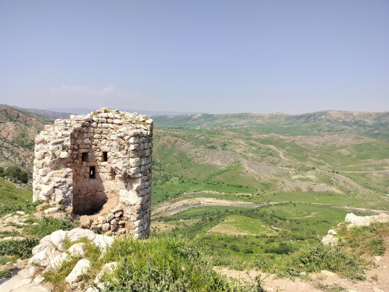 Castles of Kurdistan: Stones that Speak – Indrosphere